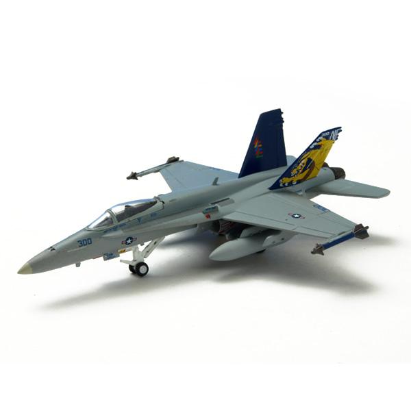 M-SERIES エムシリーズ F/A-18C ホーネット アメリカ海軍 VFA-192 NF300 CAG 2003 1/200スケール 完成品1/200スケールのF/A-18C ホーネット アメリカ海軍 VFA-192 NF300 「C...