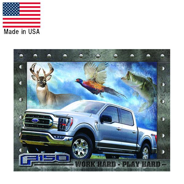 "FORD F150" 看板 縦31.5cm×横40.5cmFORD F150がデザインされたメタルサインです。"F150 WORK HARD -PLAY HARD- "の文字と生物もデザインされています。個人用として、ガレージやインテリア...