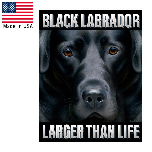 メタルサイン "BLACK LABRADOR LARGER THAN LIFE" ブラック ラブラドール 縦40.5cm×横32cm アメリカ製黒色のラブラドールがデザインされたメタルサインです。個人用として、ガレージやインテリアで個性的な...