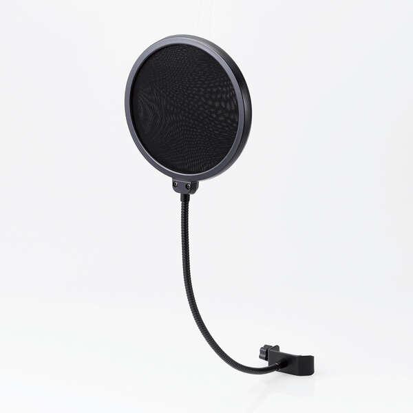 ポップノイズ(パピプペポといった破裂音がマイクに入った時のノイズ)をカットし、呼気に混ざる湿気をガードするポップガードです。