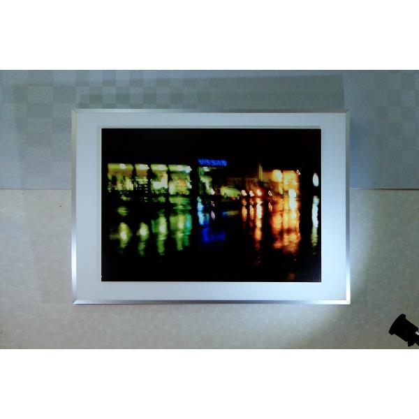 Rain  /  H,Murayama   106cm X 75cm  17/6_17大型の臨場感たっぷりなオリジナルプリントです！パネル貼りスチレンボード&amp;スタイロフォーム圧着のアルミフレーム仕様により2KG以下の軽量に仕上がりま...
