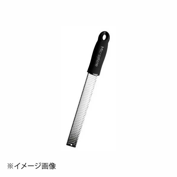 ●パルメザンチーズ、チョコレートをパウダー状に。●にんにく、生姜を繊維を切りながらおろすのにも最適です。●サイズ:318×35×H35mm●重量:92g●材質:刃部/ステンレススチール柄/エラストマー樹脂カバー/ポリ塩化ビニール