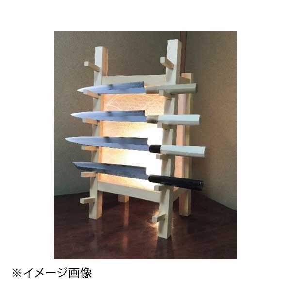 ●カウンター席から見える板場の風景を和風に彩ります。※電飾器具は付属しておりません。※出刃包丁など重い包丁を過度に上段に飾りますとバランスを崩し転倒する恐れがあります。●サイズ(mm):260×230×H500●材質:杉材、アクリル材