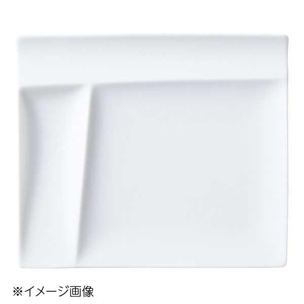 イタリア語で「島」を意味するIsola(イゾラ)。「料理に応じて、暮らしに合わせて、たくさんの場面が生まれる」シェイプの美しさを引き出してみてください。●サイズ：16.8×14.5×H1.8cm  ●素材：白磁 ●品番：T140-138-14M