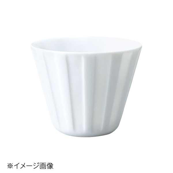 透き通るくらいの美しい彫刻のカップ。料理の創作意欲を掻き立てる形状のラインナップ。●サイズ：φ8.5×H6.8cm ●満水容量：190cc  ●素材：白磁 ●品番：T144-54-04