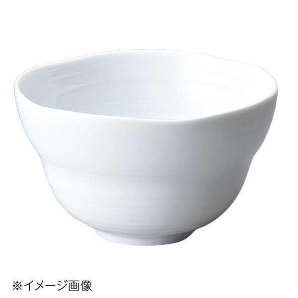 櫛目を施した柔らかなシェイプ。洋でも和でもお使いいただけます。●サイズ：φ13.3×H7.8cm  ●素材：白磁 ●品番：T143-66-13