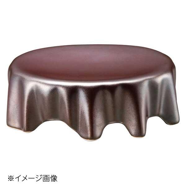 金属的な発色をする特殊な釉薬を使用し、更に手描きで加飾しているため、製品には個体差があります。本製品の個性としてお楽しみいただけましたら幸いです。●サイズ：10.0×7.0×H3.3cm  ●素材：強化磁器 ●品番：T008-BM-011-AH