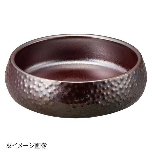 金属的な発色をする特殊な釉薬を使用し、更に手描きで加飾しているため、製品には個体差があります。本製品の個性としてお楽しみいただけましたら幸いです。●サイズ：φ11.5×H3.7cm  ●素材：強化磁器 ●品番：T008-BM-013-AH