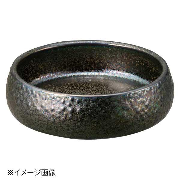 金属的な発色をする特殊な釉薬を使用し、更に手描きで加飾しているため、製品には個体差があります。本製品の個性としてお楽しみいただけましたら幸いです。●サイズ：φ11.5×H3.7cm  ●素材：強化磁器 ●品番：T008-BM-014-AH