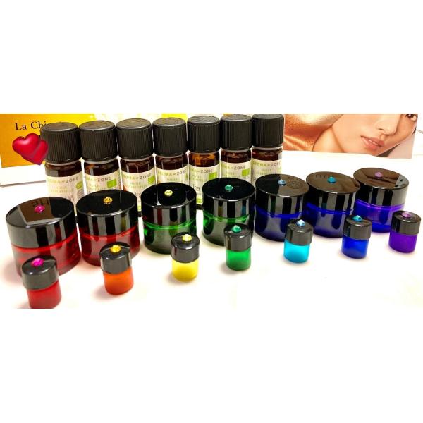 SHINES37つのチャクラを整える天然精油をお好きな中から三つ選べSHINES1よりも500円お買い得になっております※精油は専門店の新品を入れて販売します。【精油】『第一チャクラ』【ホーウッド】不安や緊張の緩和に働きかけ、精神を安定させ...