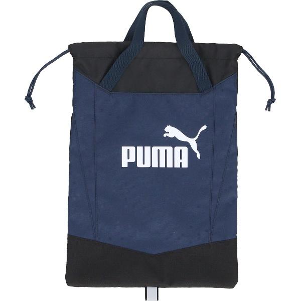 洗練されたバイカラーデザインが目を引くミニバッグ。ドローコード付きの開口部は大きく開くので、荷物が多いときにも役立ちます。シューズケースとしても利用可能。キャリーハンドル付きで持ち運びしやすいのも嬉しいポイント。フロントのプーマNo.1ロゴ...