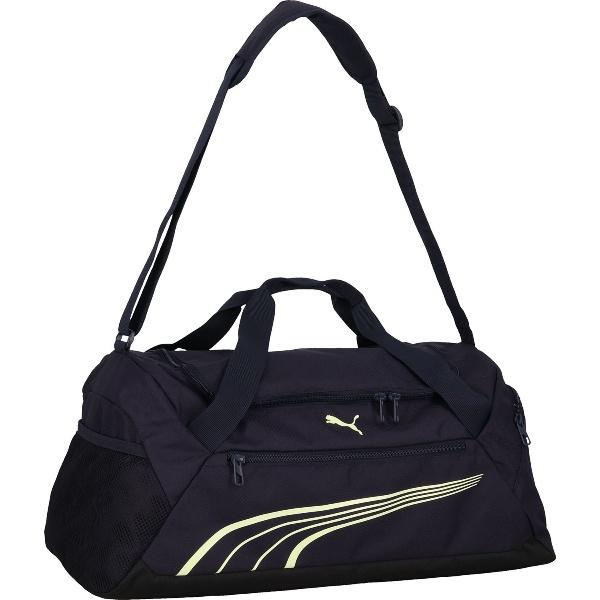 プーマ シグネチャースタイルであなたの可能性を開く、汎用的なスポーツパック。アクティブシーンに最適な複数のコンパートメント、調節可能なショルダーストラップ、シューズポケット付きのアイテムです。サイドメッシュポケットには飲み物などの収納が可能...