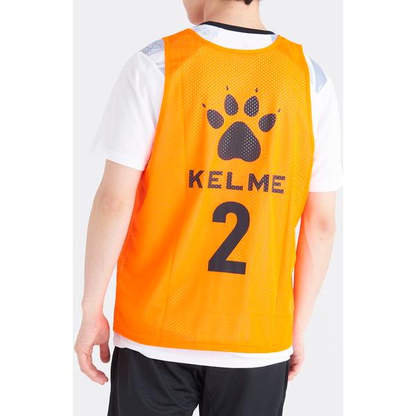 前面にKELMEロゴ、背面に足あとマークと2~11の番号付10枚セット。収納袋付メッシュビブス。◯ビブスポリエステル100%中国【03002290100000000】【02918020000000000】