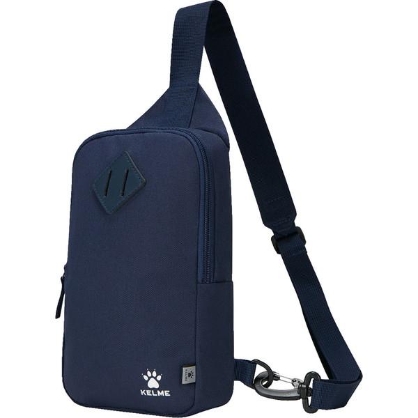 肩掛けや斜め掛けにして使えるワンショルダーバッグ。下部分の金具を左右で付け替え可能、肩掛けの向きによって持ちやすくできる仕様。◯バッグ素材：ポリエステル100％サイズ：F（27cm×15．5cm×4．5cm）【047070000000000...