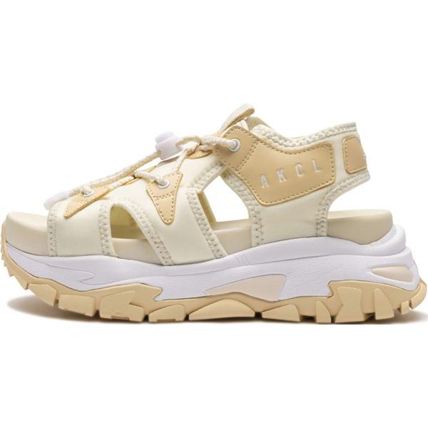 アキクラシックの定番モデルのアーバントラッカーをテーマにした日本限定販売の厚底サンダル。◯シューズアッパー/合成皮革・合成繊維、アウトソール/ゴム底(EVA)ベトナムAKC-0073-EGB【03001312700000000】【02102...