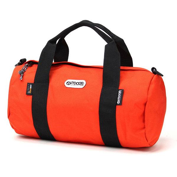 着脱可能なショルダーベルト付きなので、ショルダーバッグとしても使用可能です。サイズ：約 33ｘ16.5ｘ16.5 cm重量：約200g容量：約7L素材：コーデュラナイロン【04702000000000000】【03001310200000000】