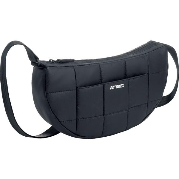 軽量な中綿バッグに光沢があり上品な素材を採用。女性らしさとシンプルスマートが融合したデザイン。◯ショルダーバッグナイロン30×8×15cm正面ポケット、背面ポケット、内ポケット2個、YKKファスナー、撥水仕様ベトナム【04703000000...