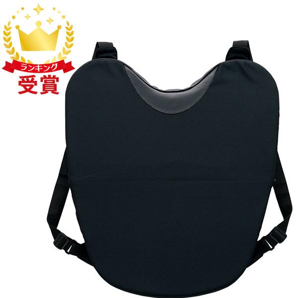 軟式の少年野球から草野球、また硬式の少年層から中学生、高校生の試合で主審が使用するプロテクター。インサイドプロテクターとは違いアウトサイドで幅広く体を保護できるため安全性が高い。◯マスク・プロテクター素材：ポリエチレン、エサホーム成型芯サイ...