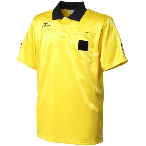 JFA（日本サッカー協会）から発表されたリスペクトワッペンの形状変更に伴う定番レフリーシャツのリニューアル。ワッペンガード取付け用のベルクロテープの形状を新ワッペン対応に変更し、アームホールもよりスタイリッシュなシルエットに変更しました。◯...