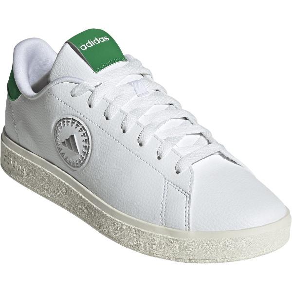 クラシックな趣を添えたこのモダンなシューズは、スポーツへの愛に根ざし、日常生活に合わせて作り直されています。すっきりとしたラインからはさりげないスタイルが生まれ、ジョガーでも、ジーンズでも、トラックパンツでも、穿きたいどんなものにもフィット...