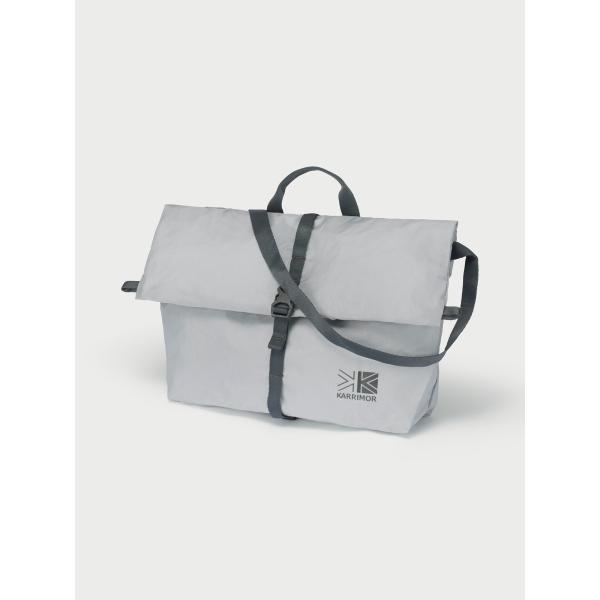 マース ショルダー 10本体を内ポケットに収納できる携行に便利なショルダーバッグ。旅行やアウトドアアクティビティ時に身の回りの小物を整理するのに最適。お出かけに必要なアイテムをまとめるのに丁度いいサイズなので普段使いにも活躍。Volume ...