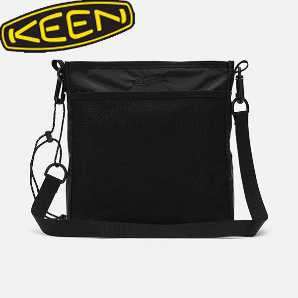 『REPURPOSED FOR PURPOSE』 工場に残る廃材を有効活用しアップサイクルしたHARVEST COLLECTION【特徴】・身の回りの小物などを収納できる底マチ付きのサコッシュ・アウトサイドにメッシュのポケットがついて収納力...