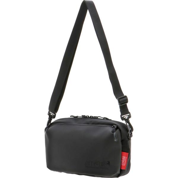 雨の日もスマートに過ごせる、防水素材ベジレザーを採用したコレクションが新登場。マットでラバーライクな質感が既存のコレクションにはないモードな表情を見せてくれ、1000D CORDURA Classic Fabricとのコンビネーションで、耐...