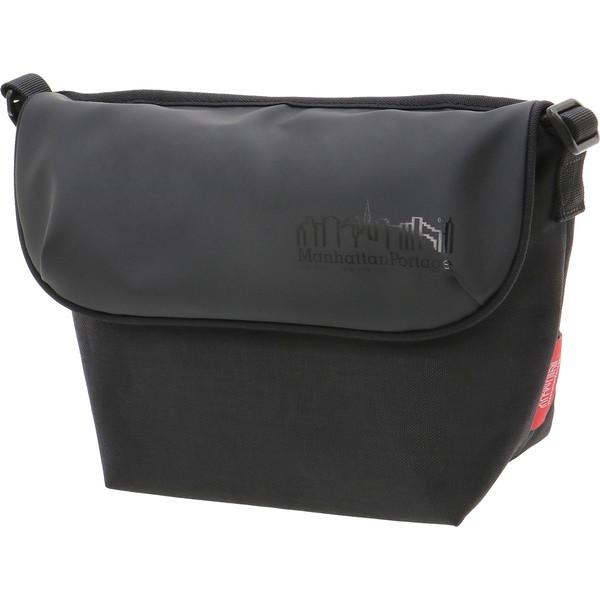 雨の日もスマートに過ごせる、防水素材ベジレザーを採用したコレクションが新登場。マットでラバーライクな質感が既存のコレクションにはないモードな表情を見せてくれ、1000D CORDURA Classic Fabricとのコンビネーションで、耐...