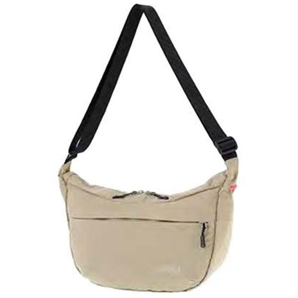 汎用性とデザイン性に富んだ新しいコレクションが誕生。従来のMANHATTAN PORTAGEの無骨でタフなイメージとは少し異なる、オンオフ持ちやすいシックなデザインを追求しました。日常の様々なシーンに寄り添い、快適なポータビリティを実現する...