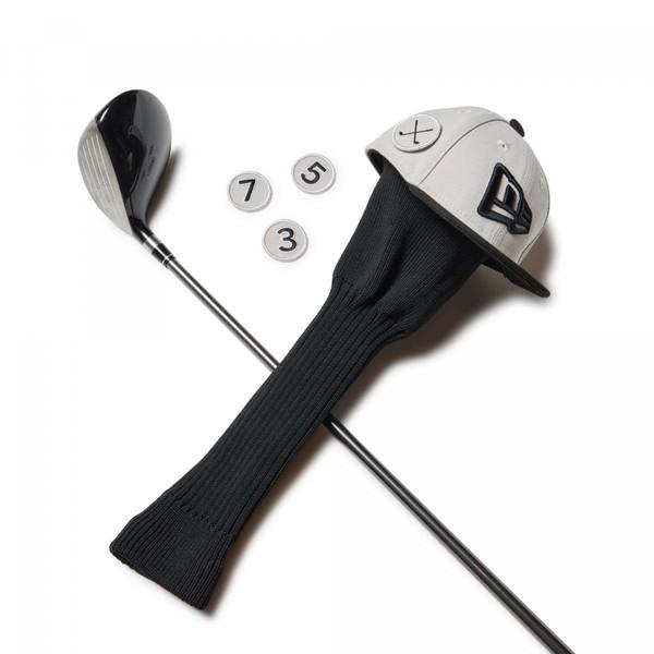 ニューエラ定番モデルの59FIFTYをモチーフに作られた5 1／8（40.9）サイズのドライバー用のヘッドカバー。59FIFTYと同じ工程で制作されており、バイザーステッカーや左サイドのフラッグロゴなど、小ぶりながら59FIFTY同様のクオ...