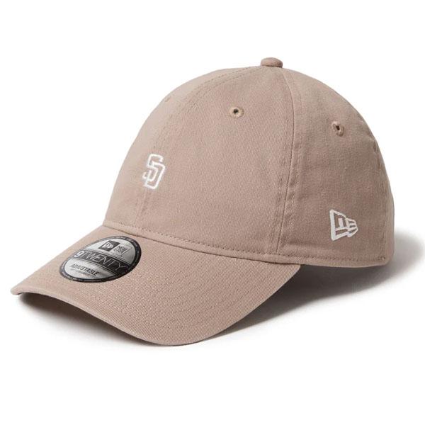 バッターマンロゴを刻印したメタルバックルを採用したコレクション。フロントの球団ロゴはコンパクトサイズにアレンジ。MLB6球団をラインナップ。シルエットはフロント部分に芯がなく柔らかな被り心地が特徴の9TWENTY。リアのクロスストラップ（サ...