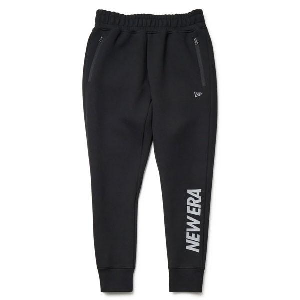 中空構造により、軽量で保温性に優れるダンボールニットを採用。程良くハリのあるボリューミーなルックスながら軽快な着用感を実現。胸の切り替えがアクセント。左腿にフラッグロゴ、左裾にブランドロゴをレイアウト。組成：ポリエステル/コットン【0270...