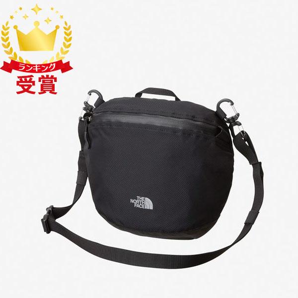 素材に採用した100デニールのリサイクルチェスナイロン全体をコーティングし、シームシーリング処理と止水ファスナーを採用した防水ショルダーポケットです。ショルダーストラップは取り外しができるので、バックパックへの直接連結も可能。メインコンパー...