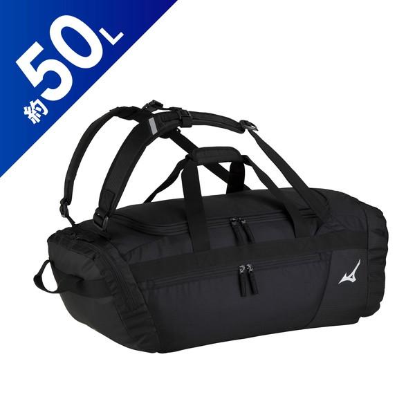 背負う、手持ち、肩掛けの3WAY仕様50Lバッグです。■ペットボトル9本分の再生ポリエステルを使用しています。※一般的な500ml容量ペットボトル26g換算素材: ポリエステル（裏加工PU）、合成皮革（PU）原産国: ベトナム製容量: 約5...