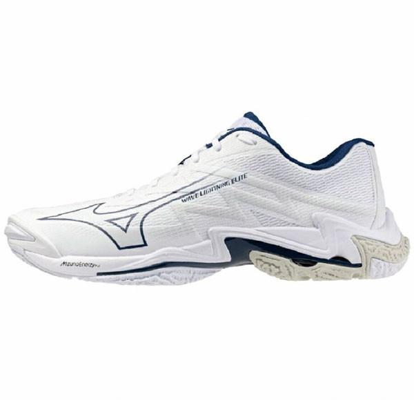 攻めも守りもキレッキレ。より高く、速く、跳びまわるために軽量性、クッション性を追求した1足。前作のWAVE LIGHTNING Z8が、WAVE LIGHTNING ELITEとして新たにリニューアル。5層の新アッパー構造は、足全体を優しく...