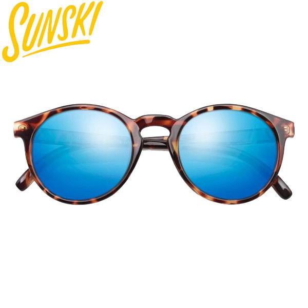 ディプシーは、サンフランシスコのベイエリアのハイキングトレイルから名づけられました。多彩なカラーとあらゆるシーンに対応しやすいクラシックなラウンドシェイプなモデルです。SUNSKIの中で一番人気のモデル、全世界の各世代から支持を受けてます。...