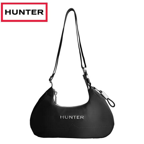 プレミアム ナイロン バッグシリーズがは、光沢感のある耐水性ナイロン生地にメタル製のHunter ロゴを合わせることで、より洗練されたワンランク上のナイロンバッグに仕上げられています。軽量でありながらシックなデザインのこのショルダーパックは...