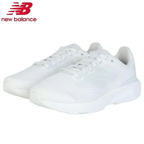 ジョギング、ウォーキング、ジムから普段履きまで活躍するマルチモデル「M413」がV3にアップデート。通気性と耐久性を考慮したメッシュアッパーが、長時間の使用でも靴内の快適さを持続。サドル部の3Dプリントが中足部のサポートと保形性を確保し、薄...