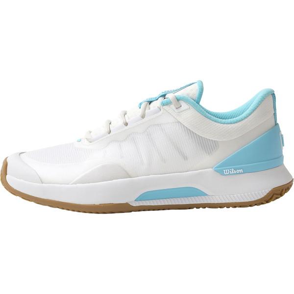 INTRIGUEは女性プレーヤーのために作られたテニスシューズです。ゲームを通して軽やかに走り続けられることをコンセプトに、女性特有の足型、求められる機能、プレースタイルを考えて設計されています。高いクッション性と反発力を備えたINTRIG...