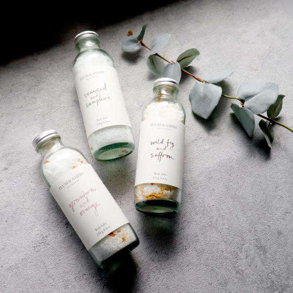 【PLUM＆ASHBY】プラム＆アシュビー　バスソルト 250g  　イギリス製　ゼラニウム＆オレンジ　シーウィード＆サンファイア　ワイルドフィグ＆サフラン