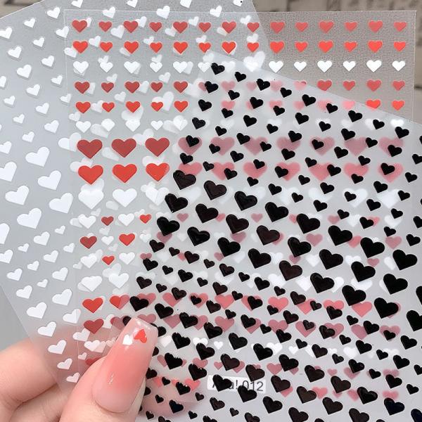 ハート模様のプチサイズのネイルシール■カラー：画像参照■原産国：中国※入荷時期により画像と実物のデザインに違いがある場合がございます。※価格は予告なく変動いたします。