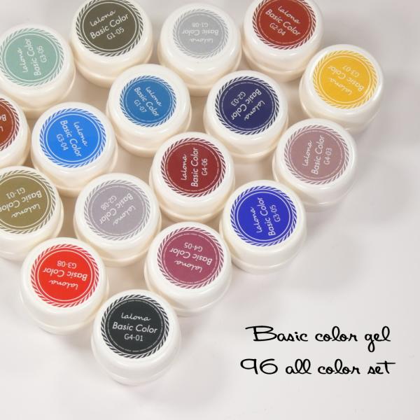 塗りやすく、筆跡が残らない。さらっとしたテクスチャー。1度塗りでも透けない高発色。べた塗りもアートもこなす万能カラージェル。はじめてブラシを使うネイルも綺麗に塗れます。初心者から上級者まで満足のカラージェル。■内容量：各3g■タイプ：ソフト...