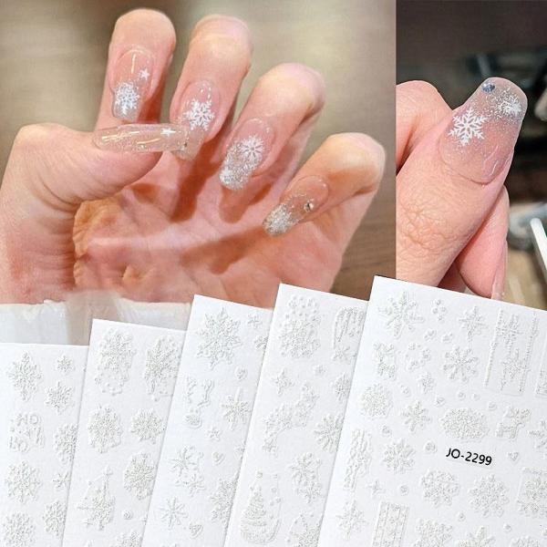 薄いので綺麗に貼ることができます。未硬化ジェルの上から貼ることができます。より綺麗な仕上がりをお求めの方は、未硬化ジェルのない状態で使用し、トップコートで仕上げて下さい。■原産国：中国※入荷時期により画像と実物のデザインに違いがある場合がご...