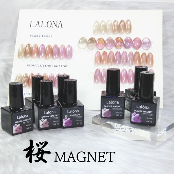 微粒子水光マグネットジェル春ネイル桜をイメージしたカラーです。1度塗り、2度塗りと重ねて色を調整してください。四角いボトルは安定感もありオシャレHEMA＆TPOフリージェル■内容量：5g■タイプ：ソークオフジェル■原産国：中国■区分：雑貨(...