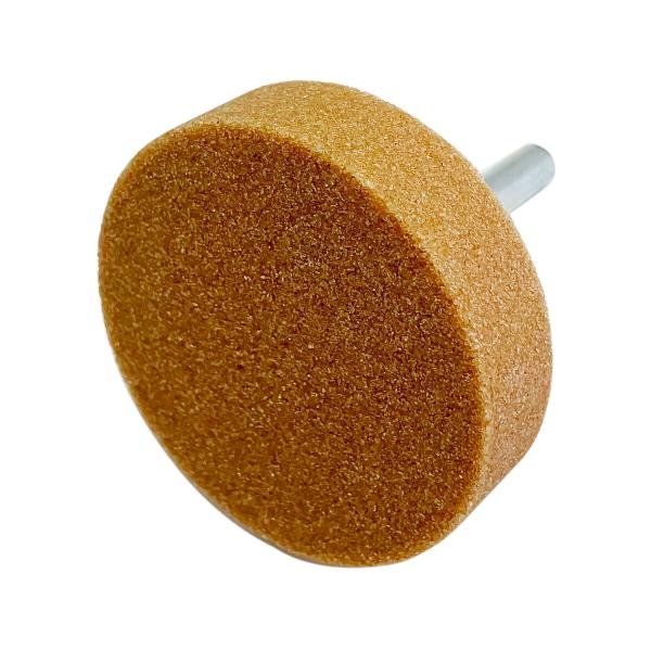 ■仕様・用途:HSS鋼・特殊鋼・合金工具鋼のバリ取りや溶接ビートの除去に・外寸(約):φ50×長さ48mm・砥石部サイズ(約):φ50×13mm・軸のサイズ(約):φ6×35mm・粒度:#60・形状:平型・許容最大回転数:3000min-1...