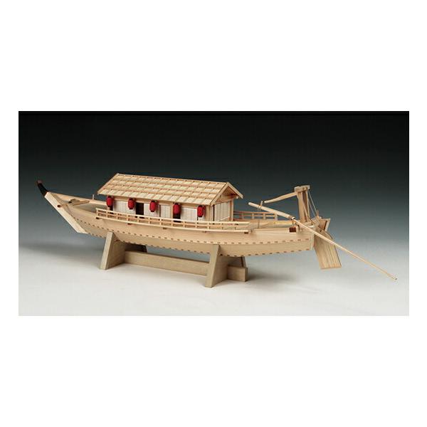 完成品寸法 （約）全長：640mm / 全幅：130mm / 全高：150mm 製作参考時間 （約）50時間  特長 提灯つき　初心者向きに作られたキット 仕様 明治初期の情緒溢れる雰囲気を持つ屋形船。 構造は西洋船とは異なり、床板に船体全...