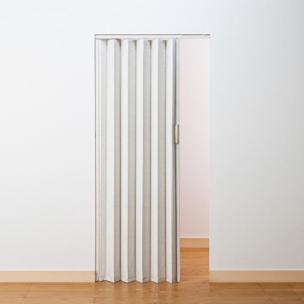 ■仕様・製品サイズ:幅100×高さ174cm・レール伸縮幅:70~100cm・スクリーン材質:ポリ塩化ビニール■商品説明・ツッパリ式なので、壁を傷つけずに取付ができます。・コンクリートやタイル面などネジの効かない場所や天井のない場所にも取付...