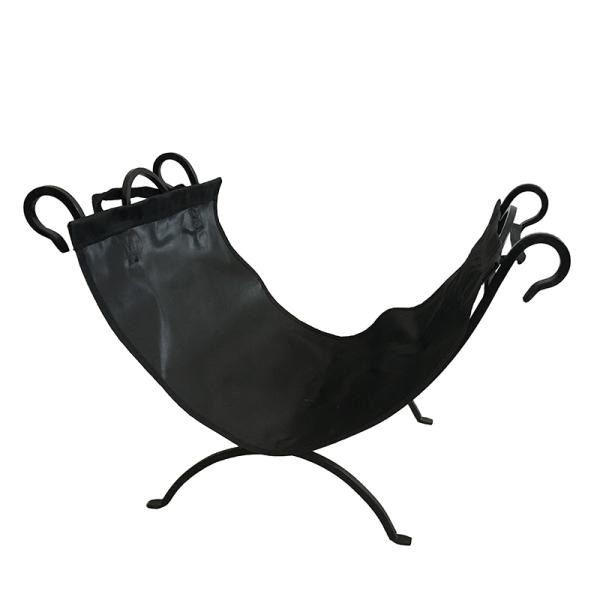 ■仕様・製品サイズ:幅560×奥行330×高さ470mm・材質:スタンド(鉄)、キャリーバッグ(ポリエステル)■商品説明・薪置きスタンドと、薪のキャリーバッグがセットになりました。・薪を入れたキャリーバッグを、そのままスタンドに置くことがで...