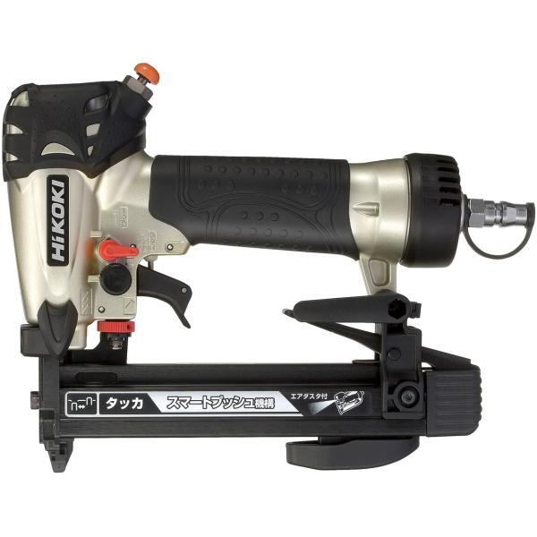 ■仕様・使用ステープル:幅4mm時間、長さ13~25mm・装てん数:100本(1連)・付属品:保護メガネ/油さし  ※ケースは付属していません・製品サイズ(mm) 幅×奥行×高さ:295×55×191・製品重量(g):1200■商品説明・す...