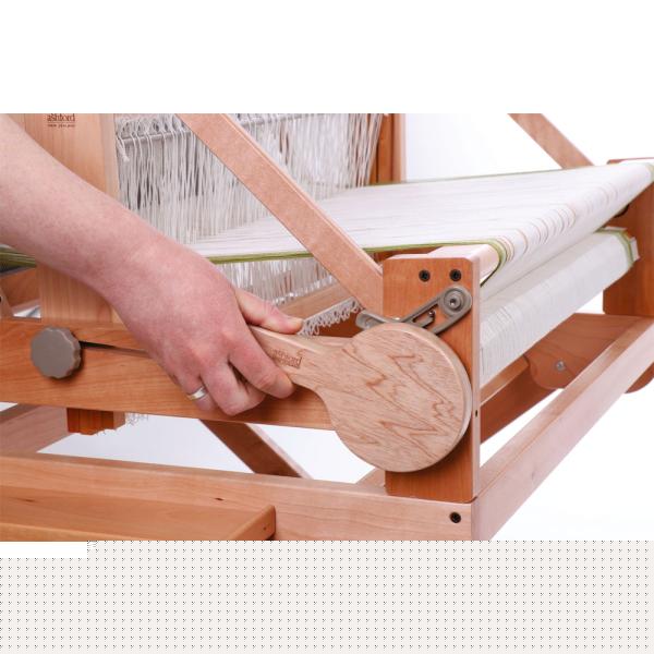 ■商品名　　　　リジッドヘドル/テーブルルーム用ハンディハンドル■塗装仕上げ　　ラッカー塗装■メーカー　　　アシュフォード■原産国　　　　ニュージーランド■商品について　ニッターズルームやテーブルルームの後ろ側の歯車に手が届かない… そんな...